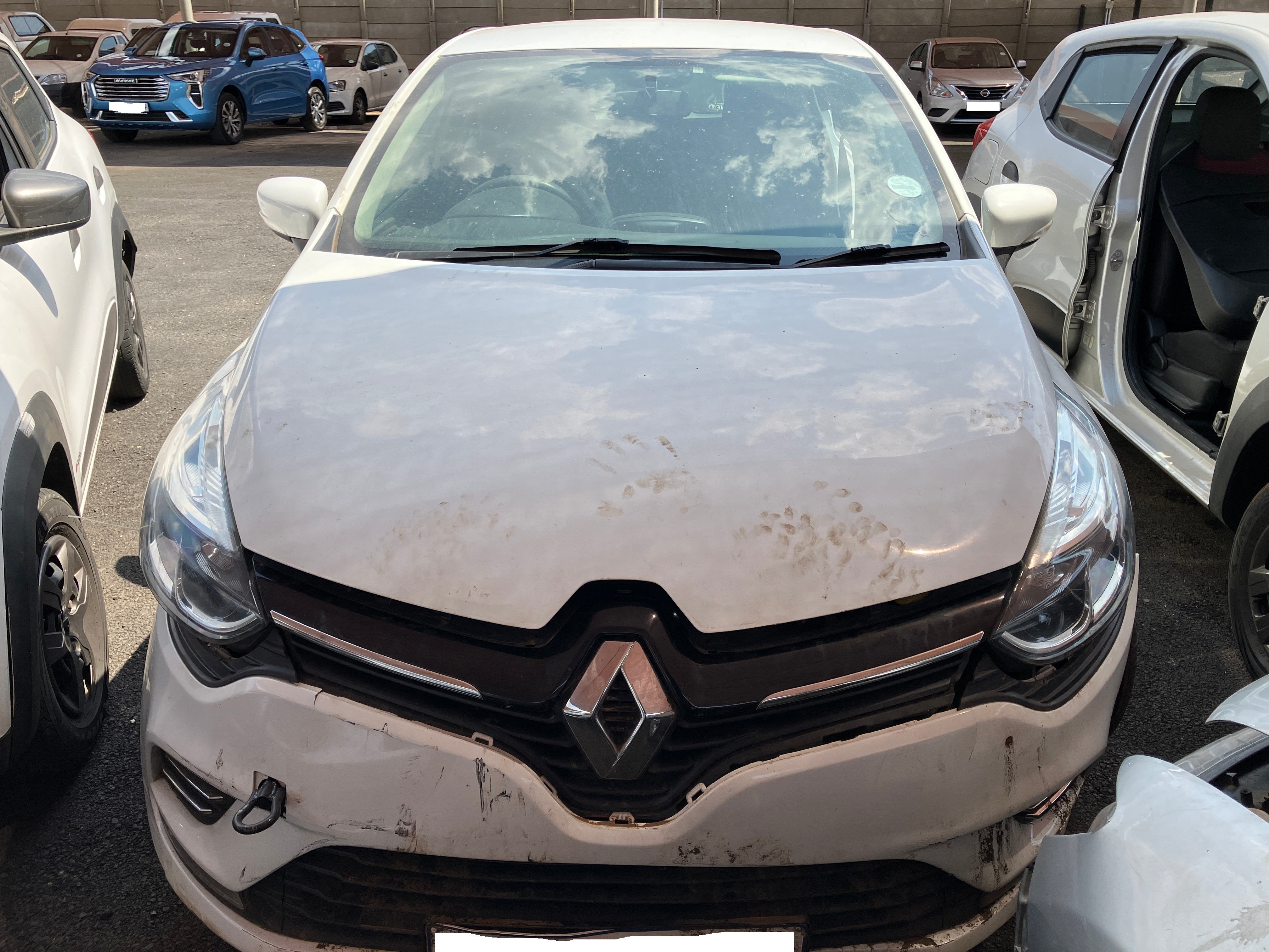 Renault Clio 2018 Authentique (Stripping for Spares only) - Contact fo ...